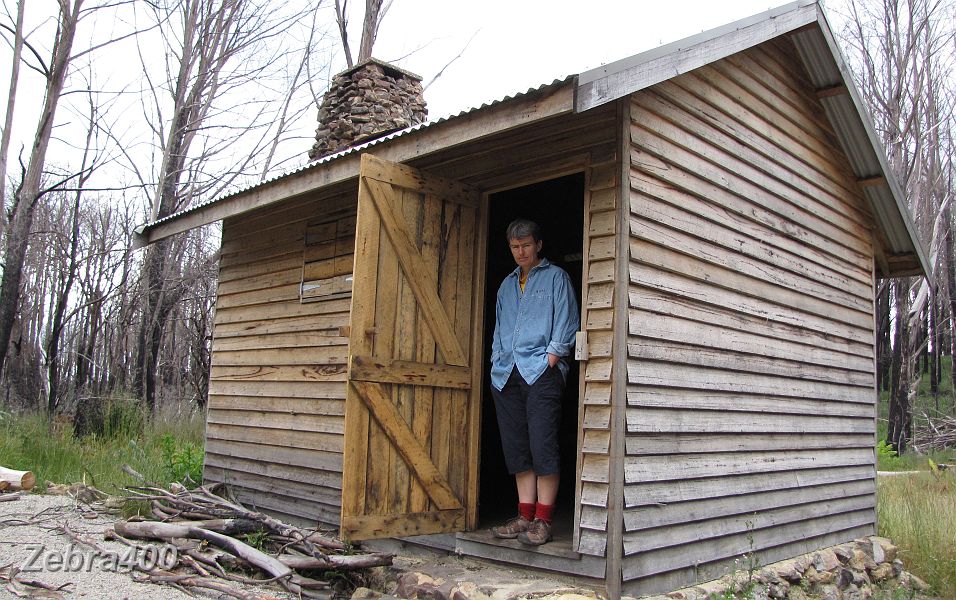 2011-Marysville/05-Heidi checks out the newly built Keppel Hut